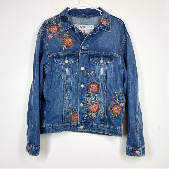 Zara | Jackets & Coats | Zara Rare Love Roses Embroidered Floral Denim ...
